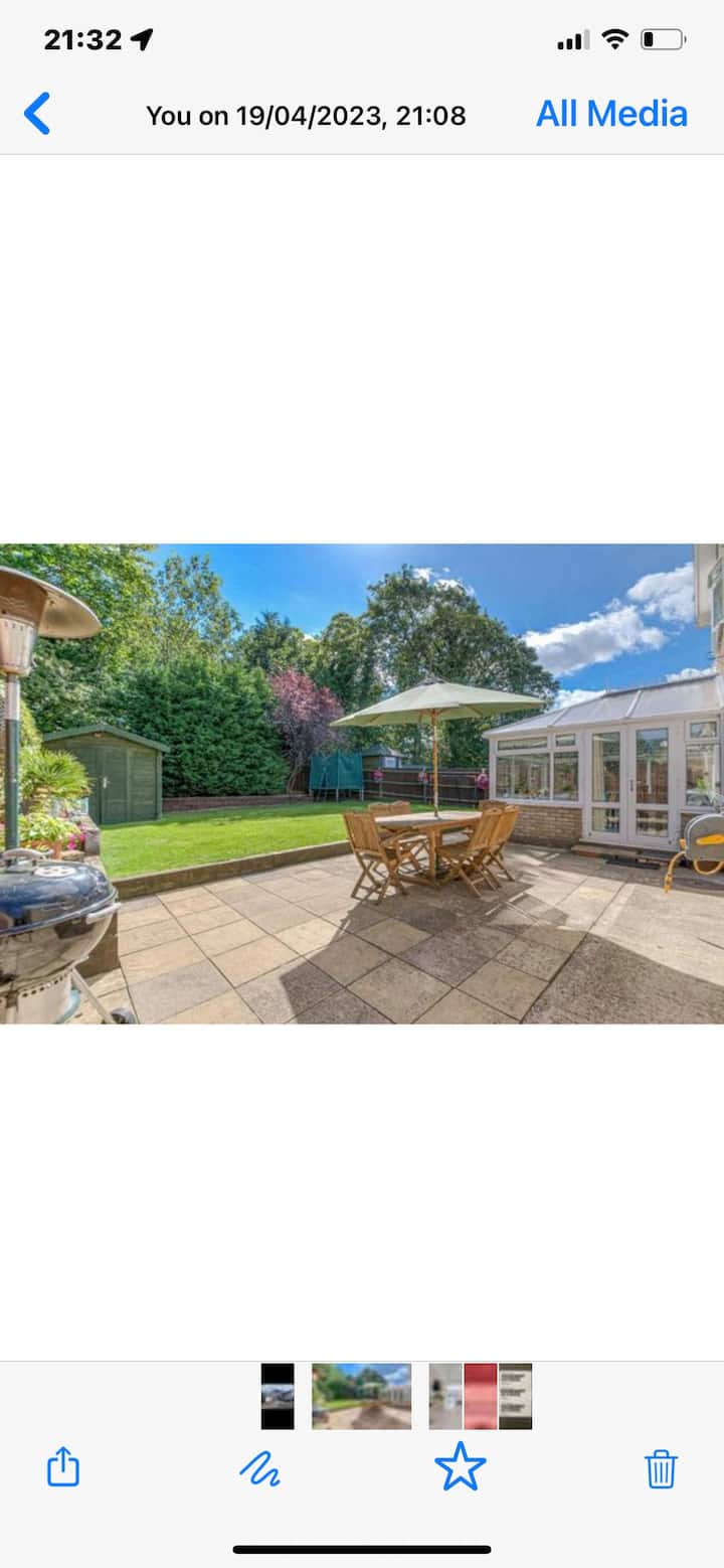 Silverstone Circuit Rest Stop - Towcester