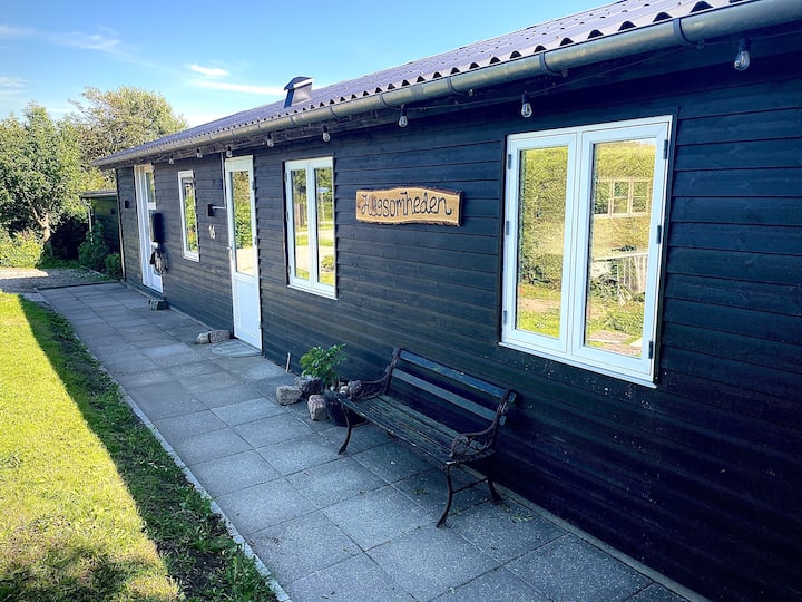 Skønt Sommerhus Med Flot Udsigt Og Vildmarksbad - Denmark