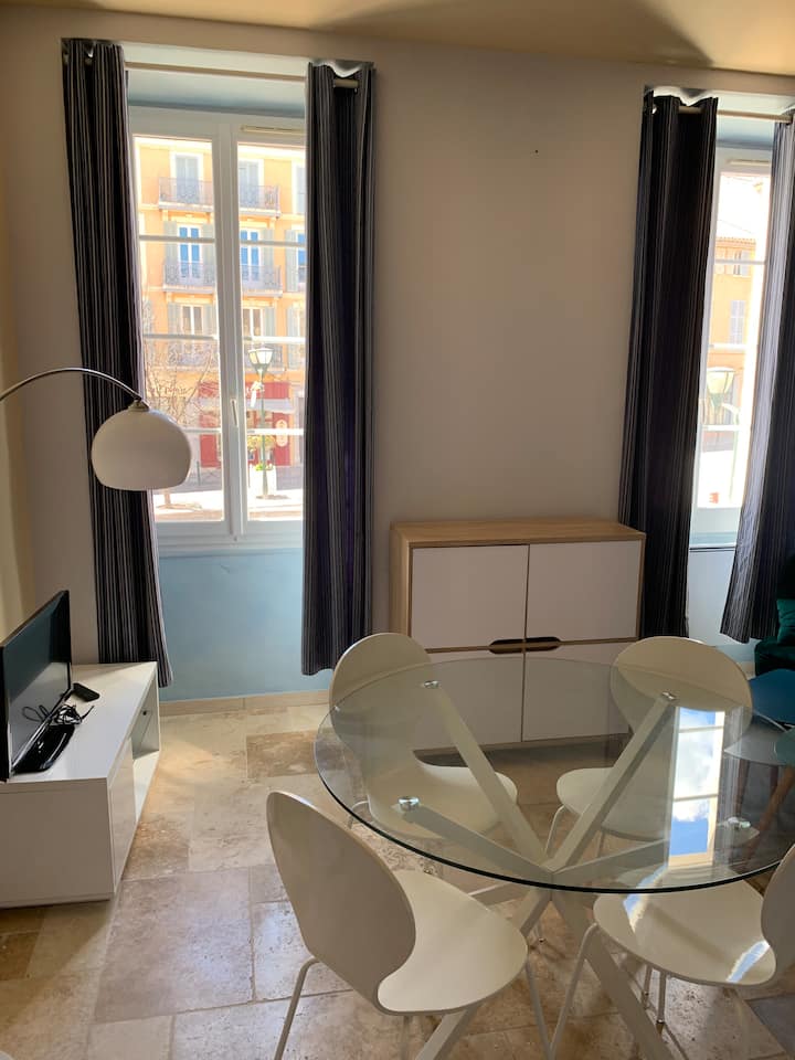Hyeres Cœur De Ville - 伊埃雷