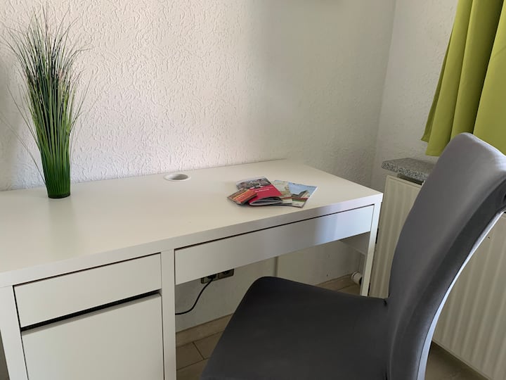 Very Nice Apartment In Karlsruhe-waldstadt - 카를스루에