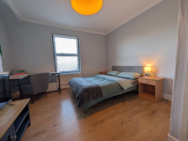 Funky Double Room In Hitchin - Stevenage