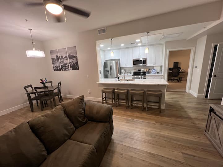 Enjoy Comfort And Convenience! - Tucson, AZ