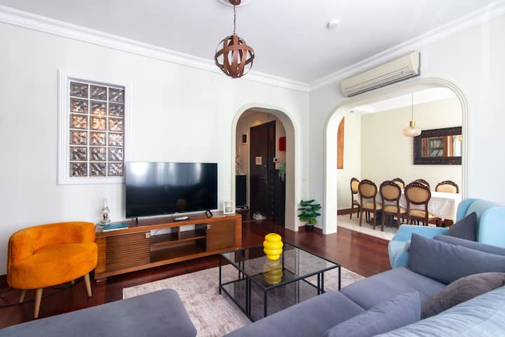 Tasteful & Spacious 3br Haven In Trendy ŞIşli - Şişli