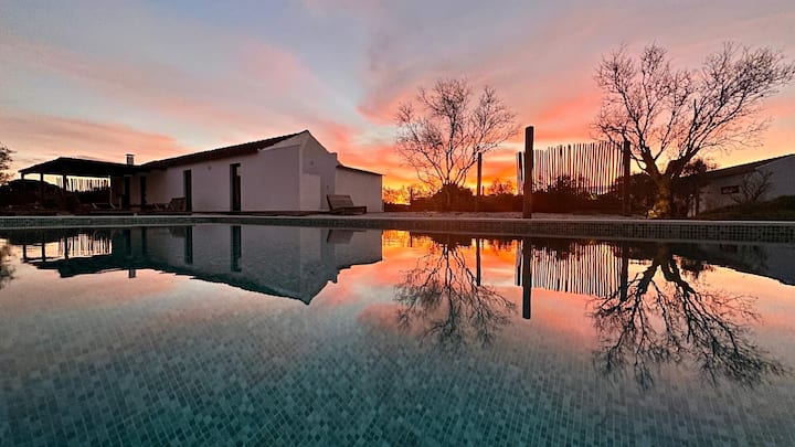 Pineview House - Authentic Alentejo Nature Retreat - Grândola