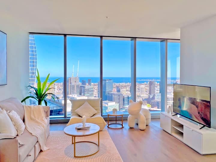 City Luxury Skyline 2br2bth &Hot Tub@wsp Free Tram - Melbourne