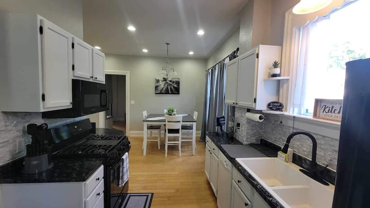 Maple Cove - Cedar Hill Manor - Albion, MI