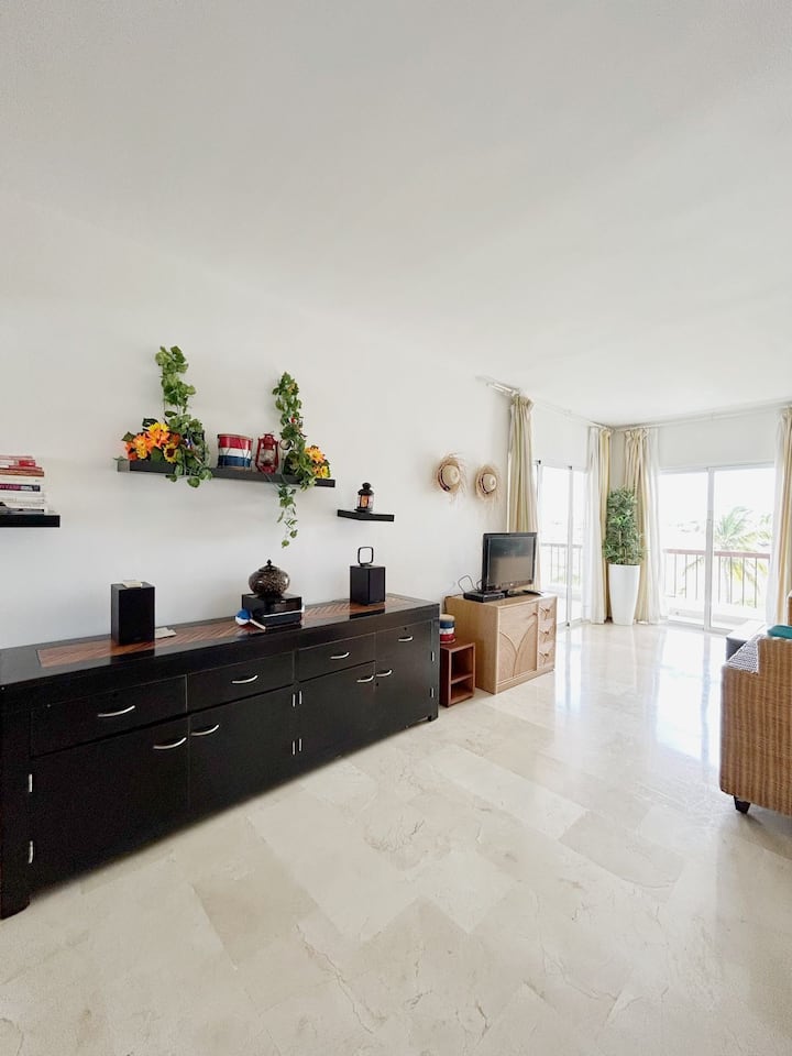Private Jacuzzi + 2br. With Beach Shuttle. - Punta Cana