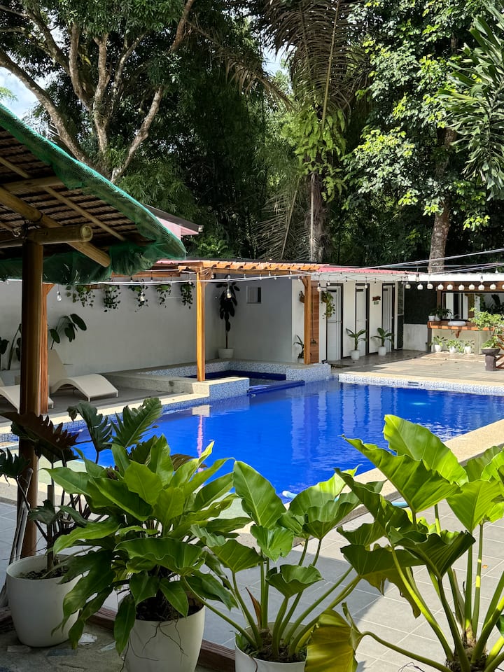 Family Staycation W/ Pool Near Tagaytay - Amadeo