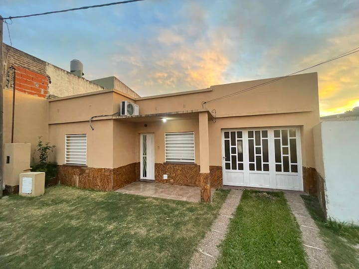 La Casita De Claudia Y Gustavo. - Gualeguaychú