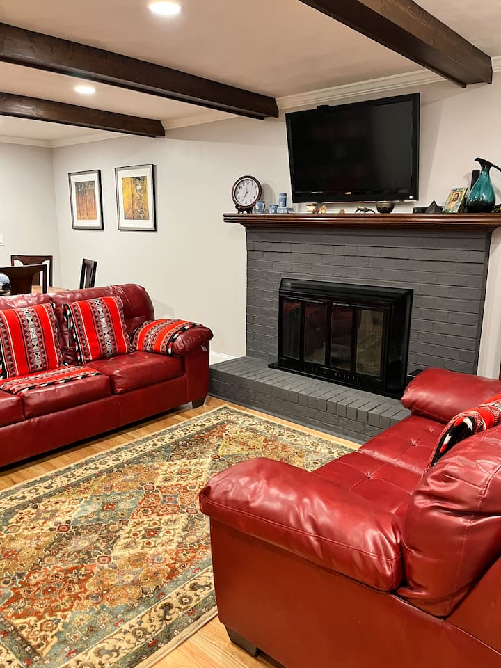 Greatspace/closetobeaches/spatub/hispeedwifi - Virginia Beach, VA