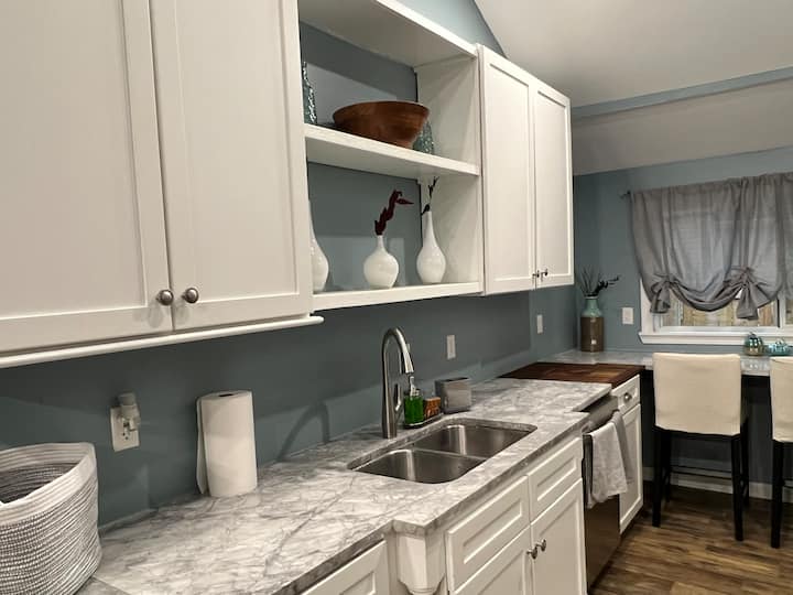 Riverside Cozy Nest - Indianapolis, IN