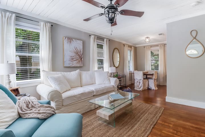 Updated Cottage 2 Blocks From Biloxi Beach - 比洛克西