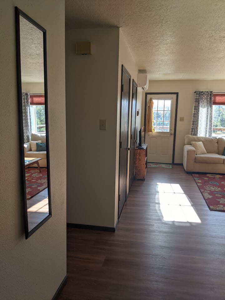 La Casa Villa
 - Quiet, Cozy, And Lovely - Los Alamos, NM