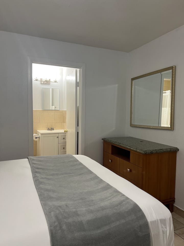 Saint Louis Hostal - Las Vegas