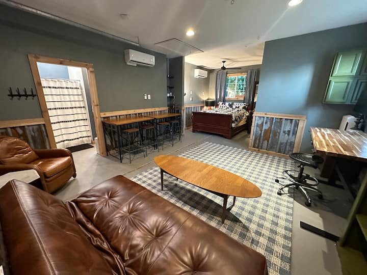 The Lodge - Quiet, Great Wfh, Air Conditioning! - Vancouver, WA