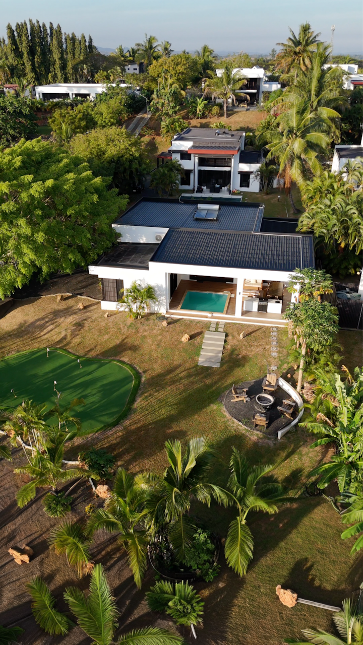 Villa With Mini Golf, Pool, Fire Pit, Near Airport - Fiji
