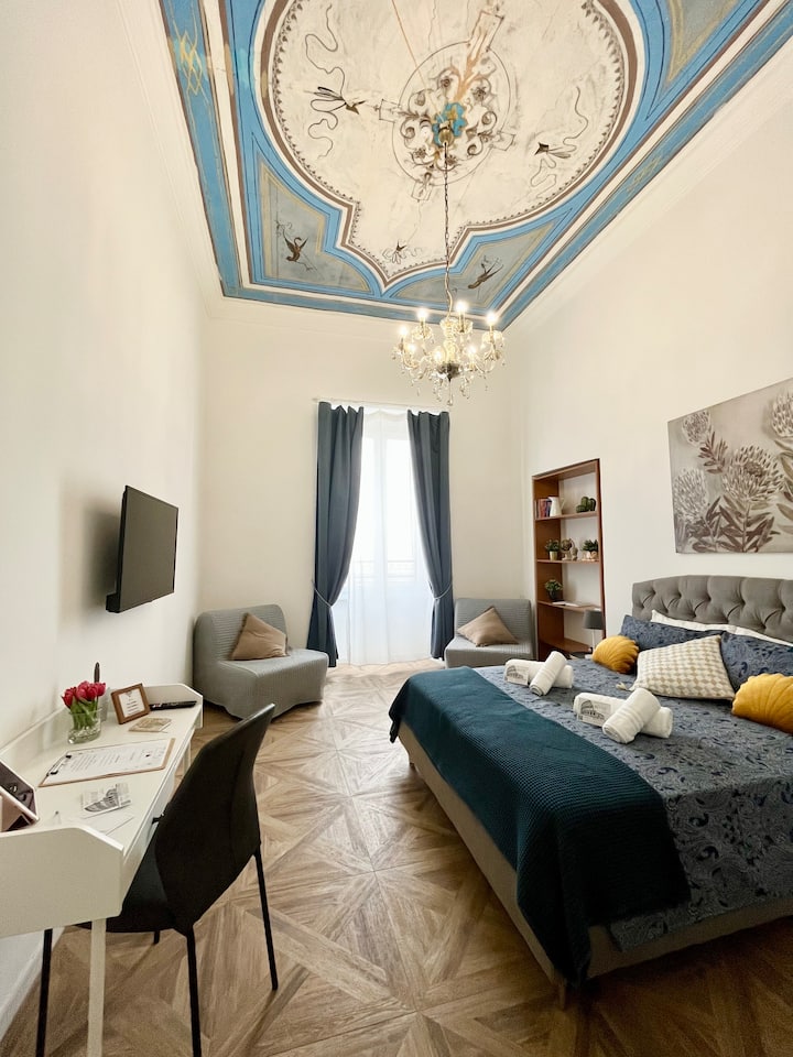 Hlh For Groups And Families Near The Colosseum - Rom