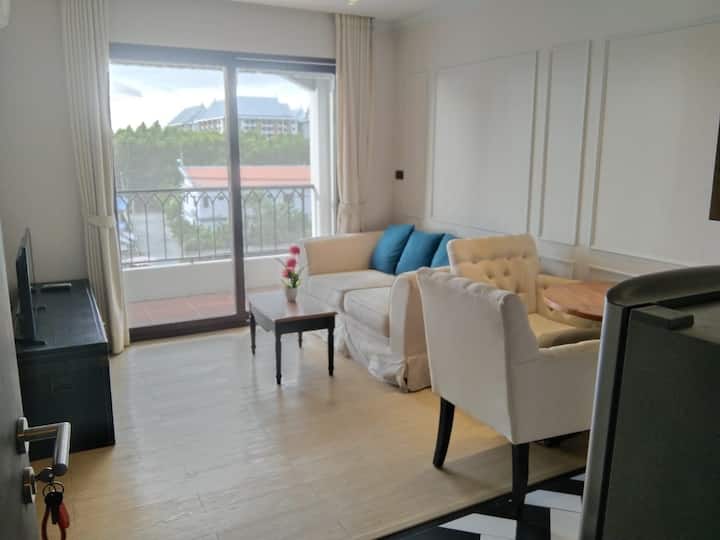 Peaceful One Bed In Venetian Condo By Haley #Id422 - Jomtien