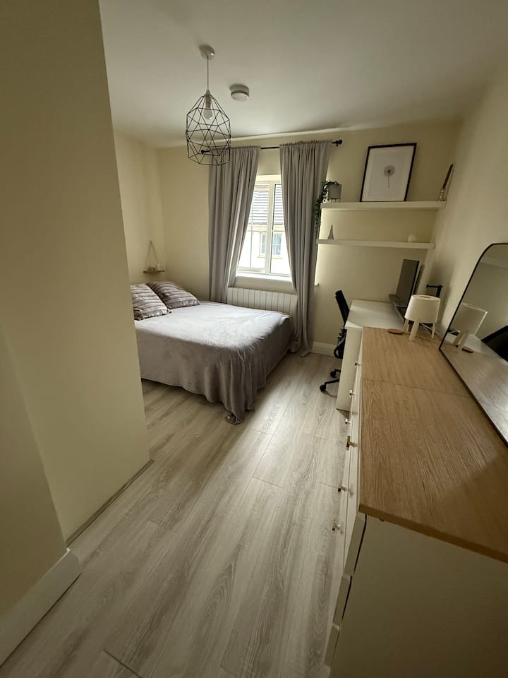 Beautiful Room - Portlaoise