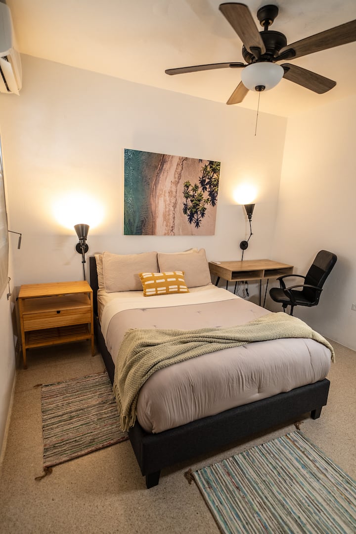 Cozy Retreat Near Beach, Restaurants And Airport - San Juan