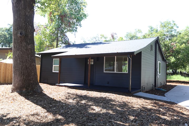 Newly Renovated Modern Home - Redding, CA