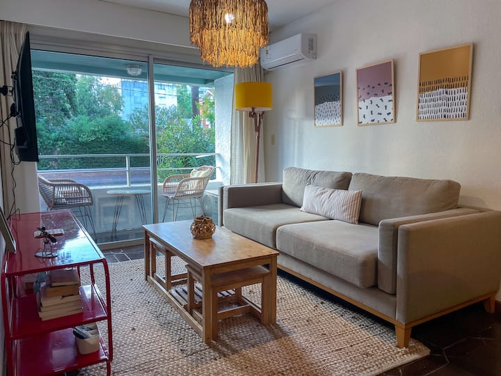 5 Pax, Garage. Península - Mailhos. A Pasos Mar. - Punta del Este