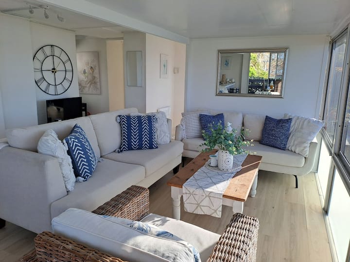 Picturesque Lagoon Cabin On Klein River Hermanus - Hermanus