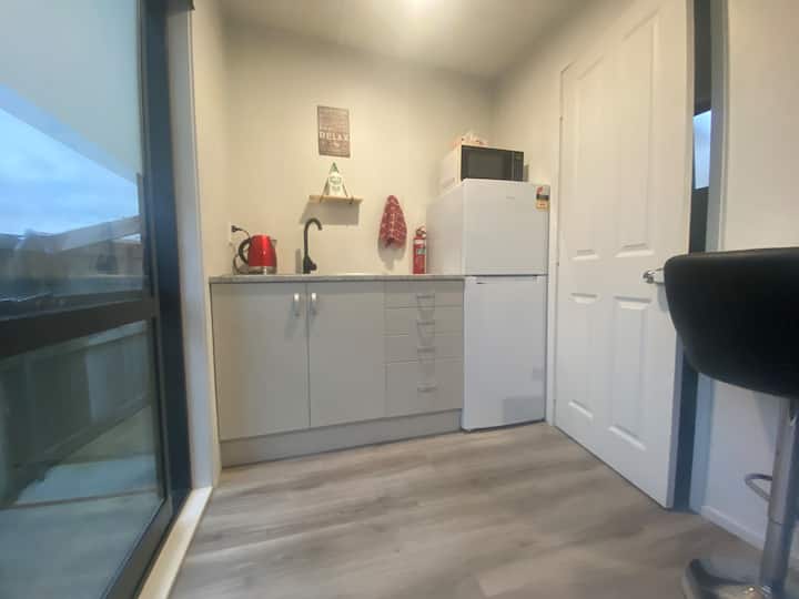Modern, Warm, Self-contained & Private With A/c - Tīrau