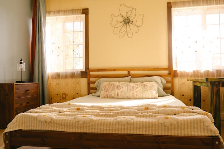 Beautiful Retreat By The Beach - Huntington Beach, CA