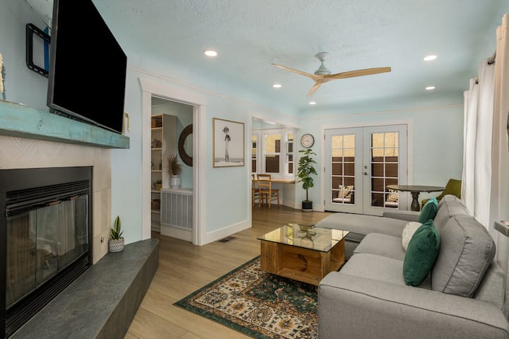 Alamitos Beach Bungalow- W/ Dedicated Parking Spot - 長灘