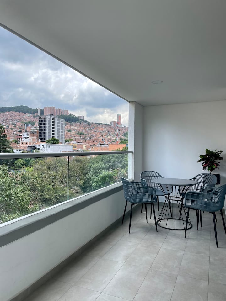 Modern Loft With Balcony, 15 Min To Provenza - Medellín