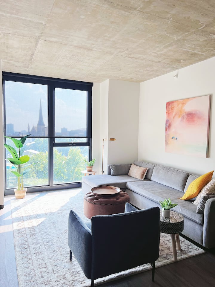 W. Loop Luxurious Furnishings, 5- Star Amenities - Chicago