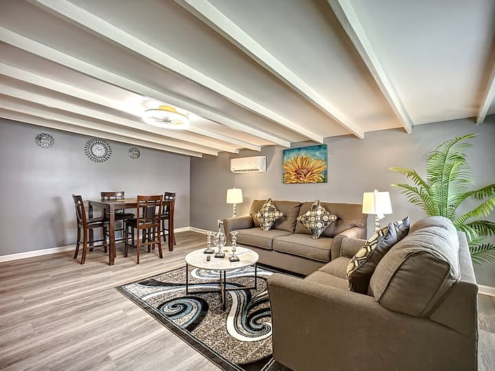 10mi Dtwn | Near Airport | 1br | Wifi | Bbq - Jacksonville