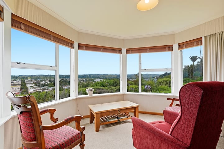 View Point On Tower.
Stunning Views Of Whanganui - Whanganui