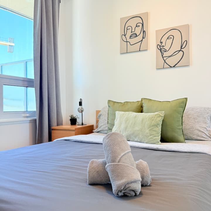 Cozy Oakville Oasis | Modern & Peaceful Stay - Oakville