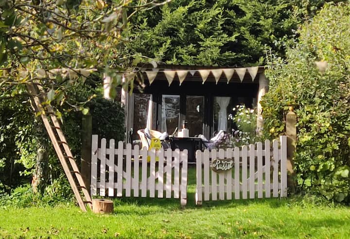 Cute Cabin Orchard Retreat With Hot Tub - Taunton