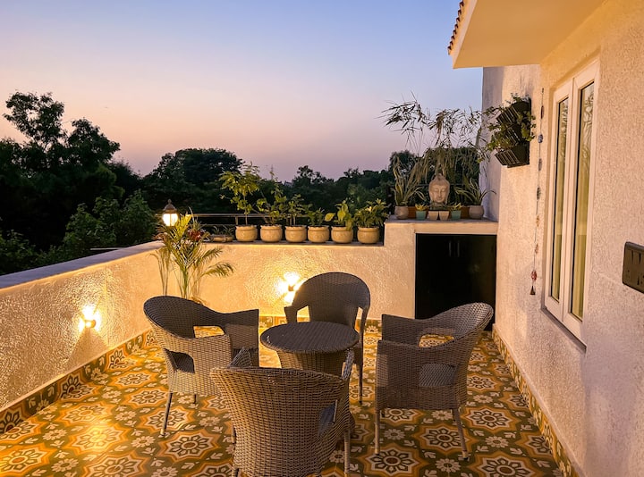 Rooftop Stay Delhi | Couple-friendly | Near Metro - Delhi, Hindistan