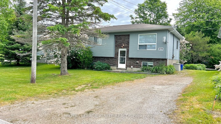5 Bedrooms Wiarton Willy House - Sauble Beach