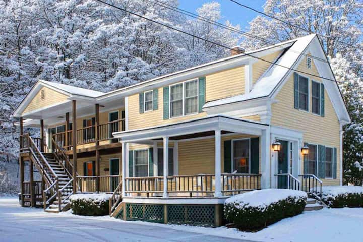 Downtown 1br 2nd-floor | Kitchenette - Ludlow, VT