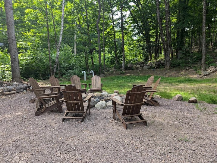 Chalet 16, Spa, Sauna, Billard, Pacman, Feux - Laurentides