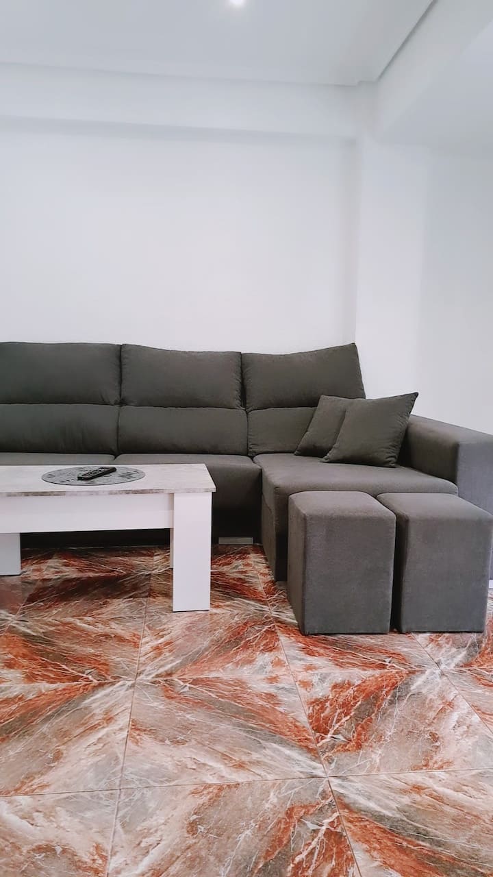 Habitación Cómoda Y Amplia - Manises