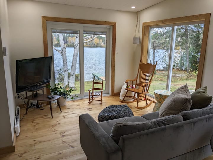 Chic Refuge Sur Le Bord Du Lac Docteur - Saguenay