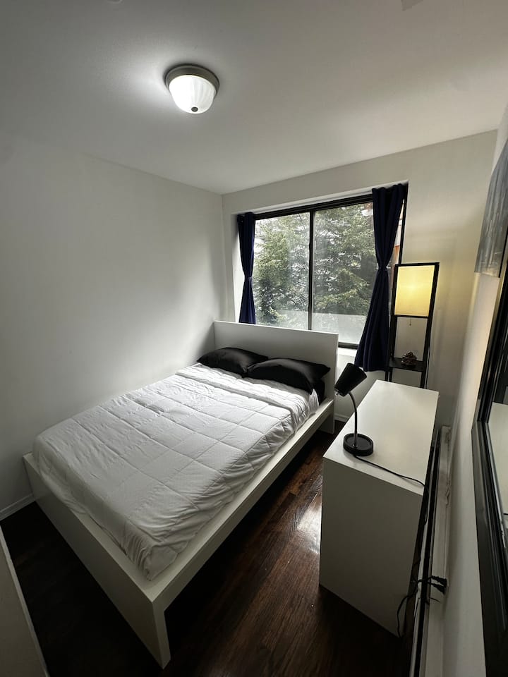 Quiet And Clean Room In Midtown Manhattan! ! - State of New York