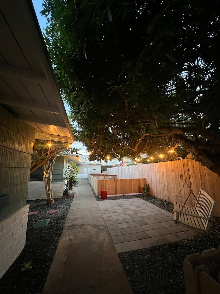 Newly Remodeled, 1 Bdrm + Garage+ Patio (Isla) - Dog Beach, CA