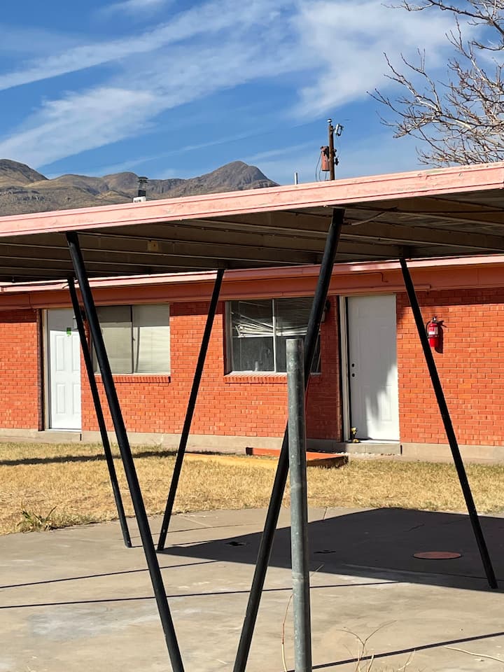 Private Cozy Minimalist Family Stay #9 - El Paso