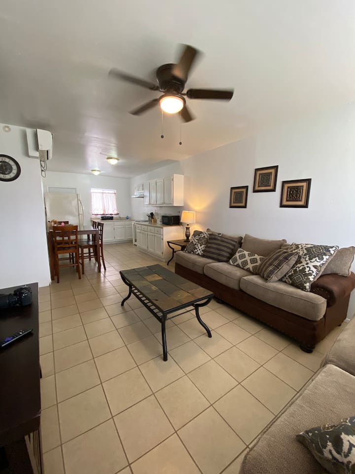 Private Cozy Minimalist Family Stay #9 - El Paso, TX