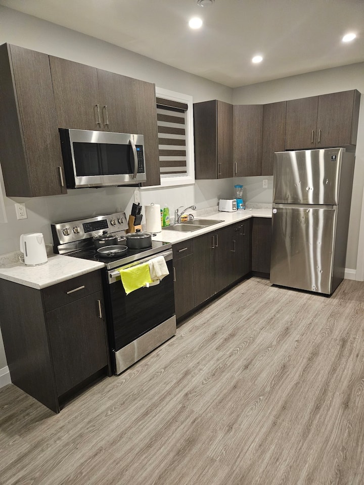 A Beautiful Cozy 2bedroom Home
Odessa Place - 薩斯卡通