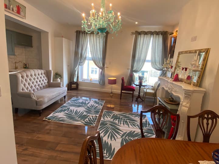 2 Bedroom Flat Blackpool Center - 블랙풀