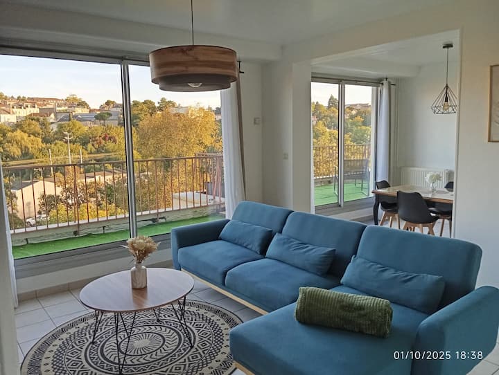 T2 - Terrasse Avec Vue Imprenable - Secteur Gare - Poitiers