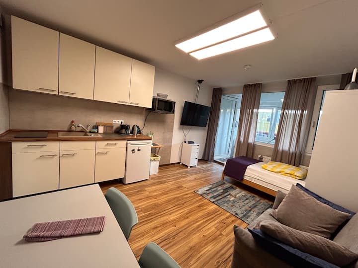 Möblierte Wohnung In Hannover Ost Nähe Mhh Ini Tui - Hannover